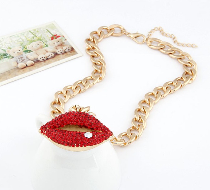 Golden Chain With Red Rhinestone Lip Neceklace on Luulla