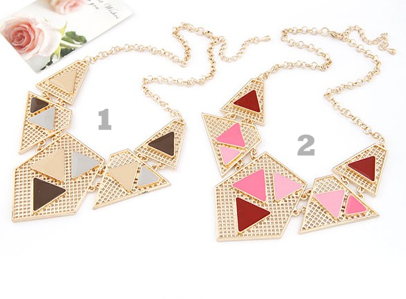 Geometrical Shape Cut Necklace on Luulla