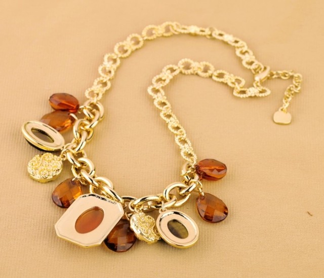 Oval Facet Faux Gem Stone Pendants Necklace on Luulla